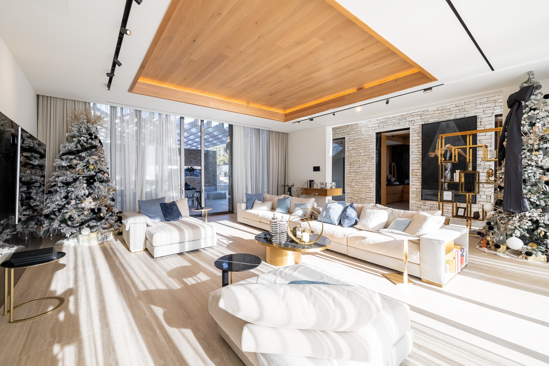 Modern House Design in Cyprus | Maria Green – Interior Designer